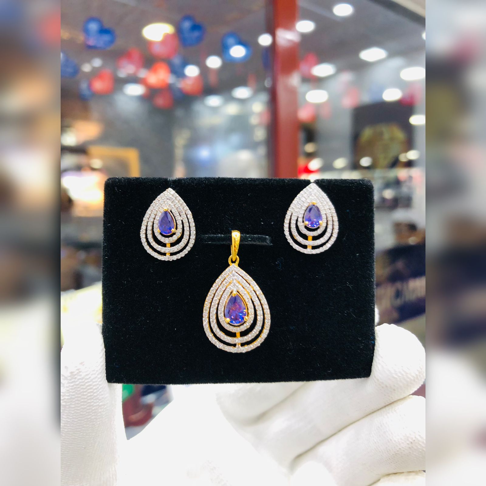 DIAMOND LOCKET SET | Diamond Dazzle